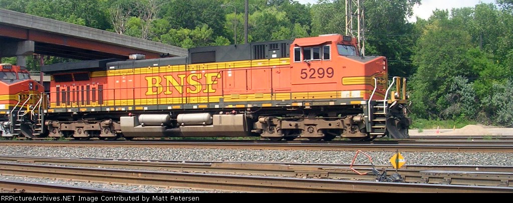 BNSF 5299